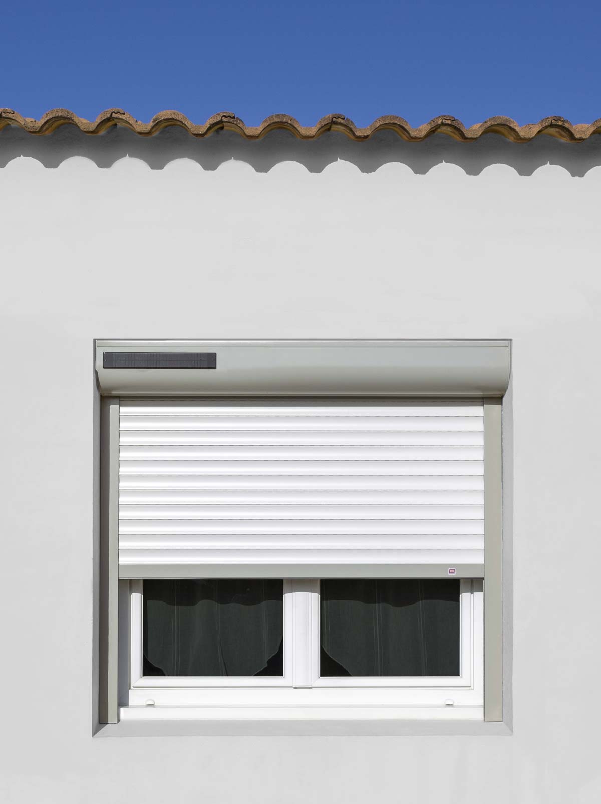 Pourquoi Choisir un Moteur Dooya ? - Volet Français